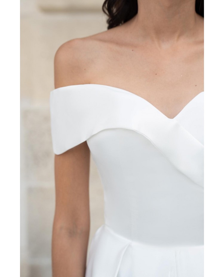 Robe évasé en satin